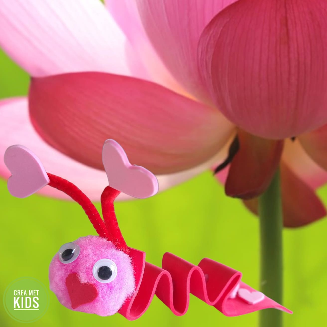 Valentijn rupsje van foamrubber knutselen » Crea met kids