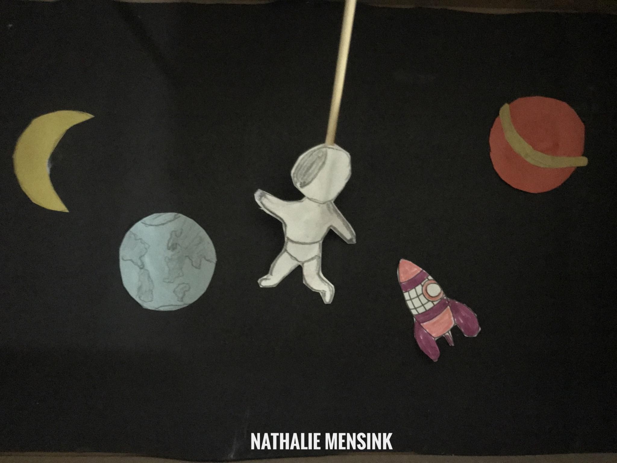 Astronaut zweeft door de ruimte knutselen » Crea met kids